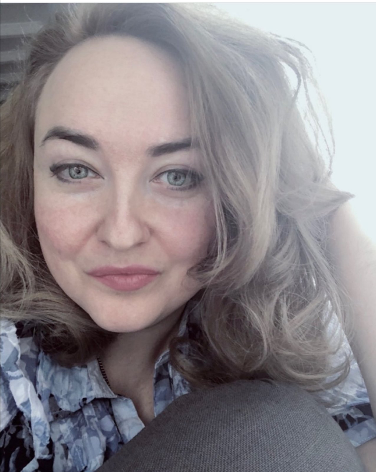 Vera Kober, η διεθνής ζωγράφος που πρόσφατα χαρακτηρίστηκε ως ...